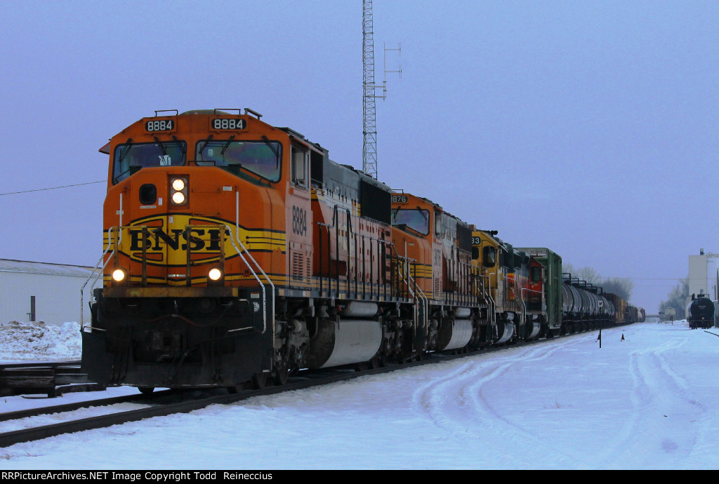 BNSF 8884